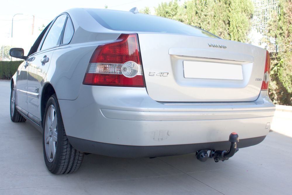 Volvo s40 towbar store